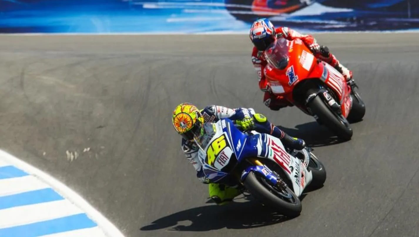 Casey Stoner apuntó con el dedo a Rossi y subrayó el error que costó el ... Casey Stoner apuntó con el dedo a Rossi y subrayó el error que costó el ...