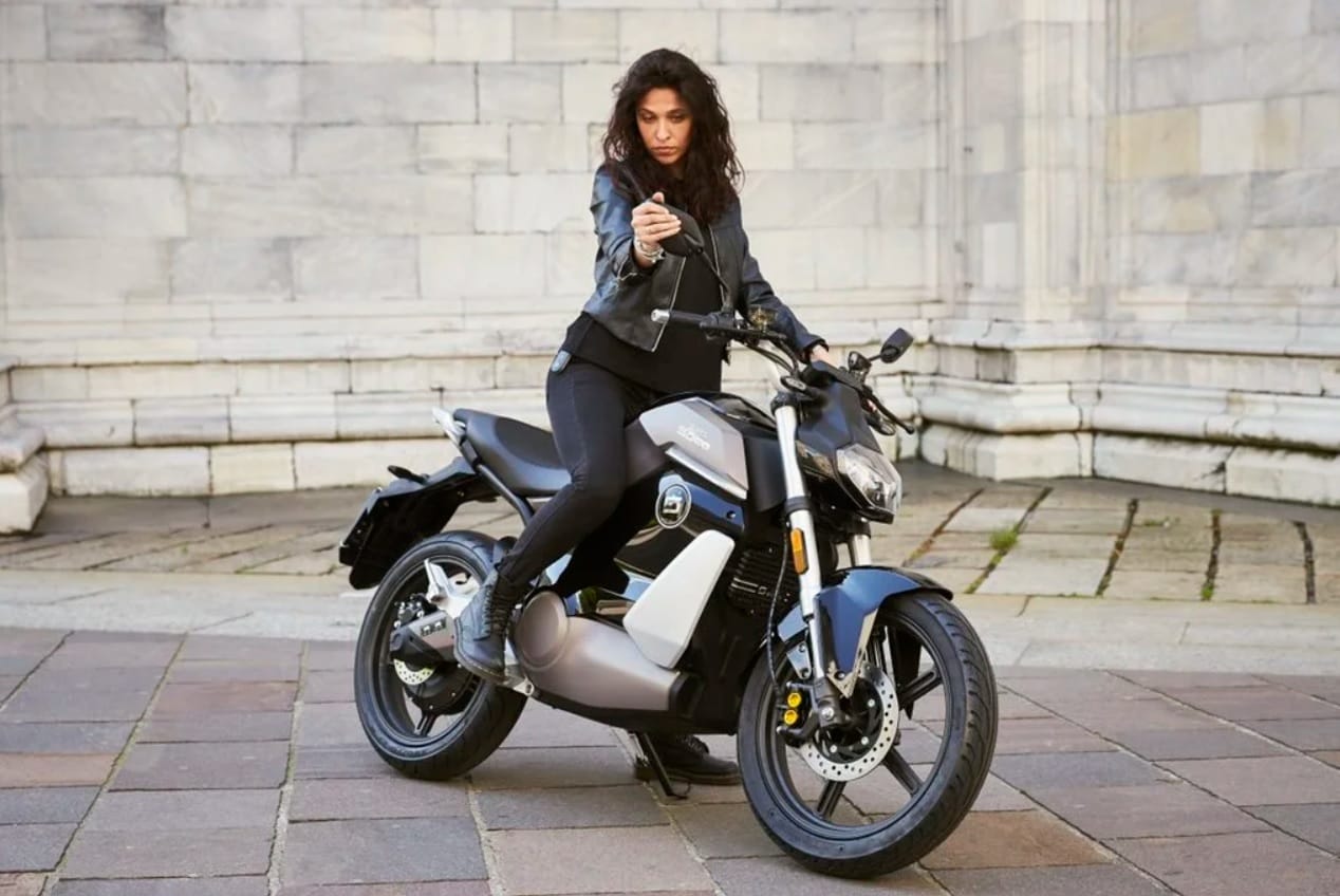 Recorde a Super Soco TS Hunter: Bastante bateria, a par de um design ...